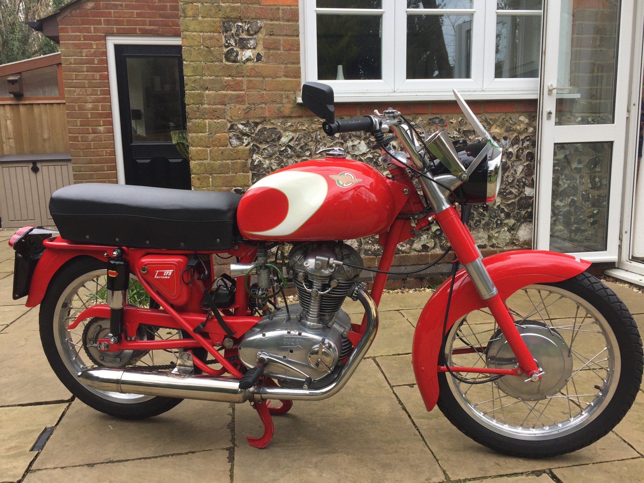 Great line up of motorcycles including Ducati 175T, 1957 – Classics ...